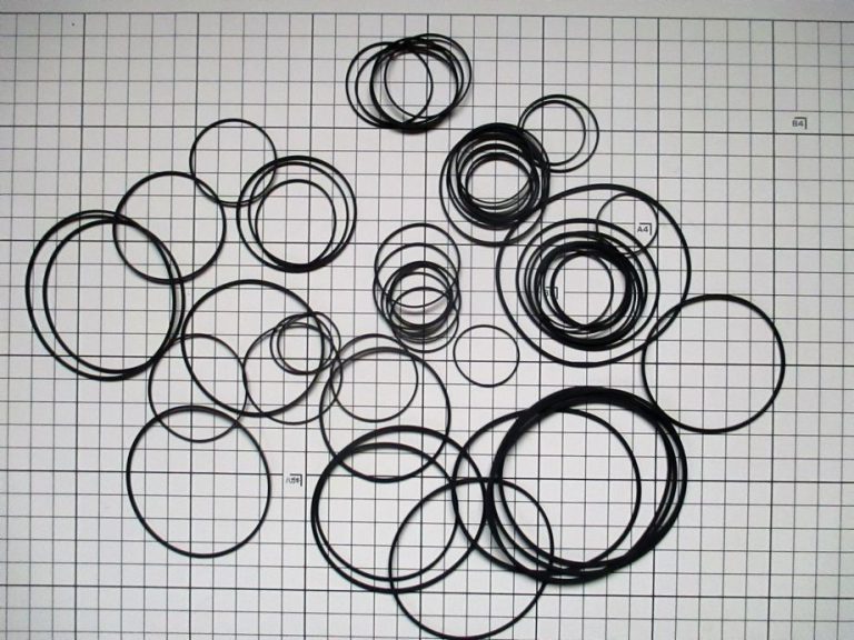 DENON CDプレーヤーDCD-1650GL トレイ開閉のベルト交換 | UKEURI BASE